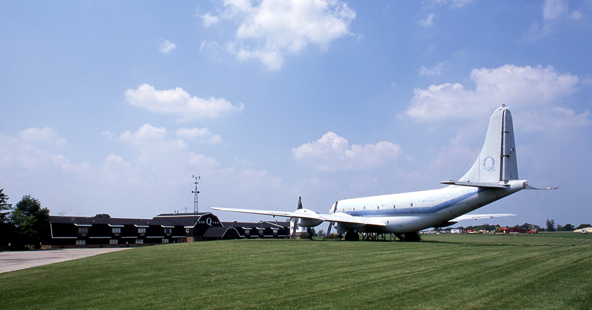Back in the ROADSIDE USA 55 Don Q Inn, Dodgeville, WI | バックナンバー ...